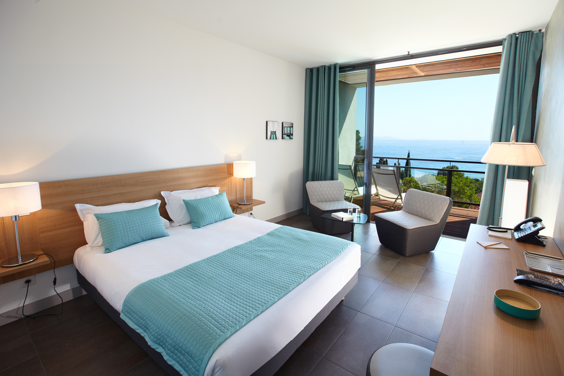 Les chambres Hotel Rayol-Canadel sur Mer - Les Terrasses du Bailli dans ...