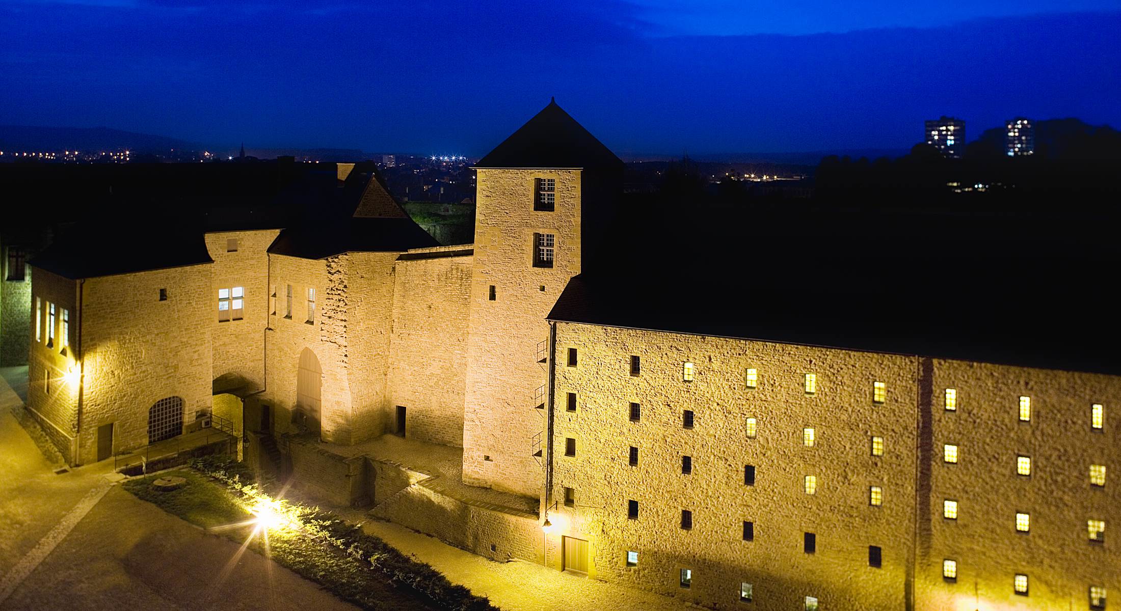 Chateau Fort Sedan in Sedan - Book a luxury hotel In the Fort Sedan