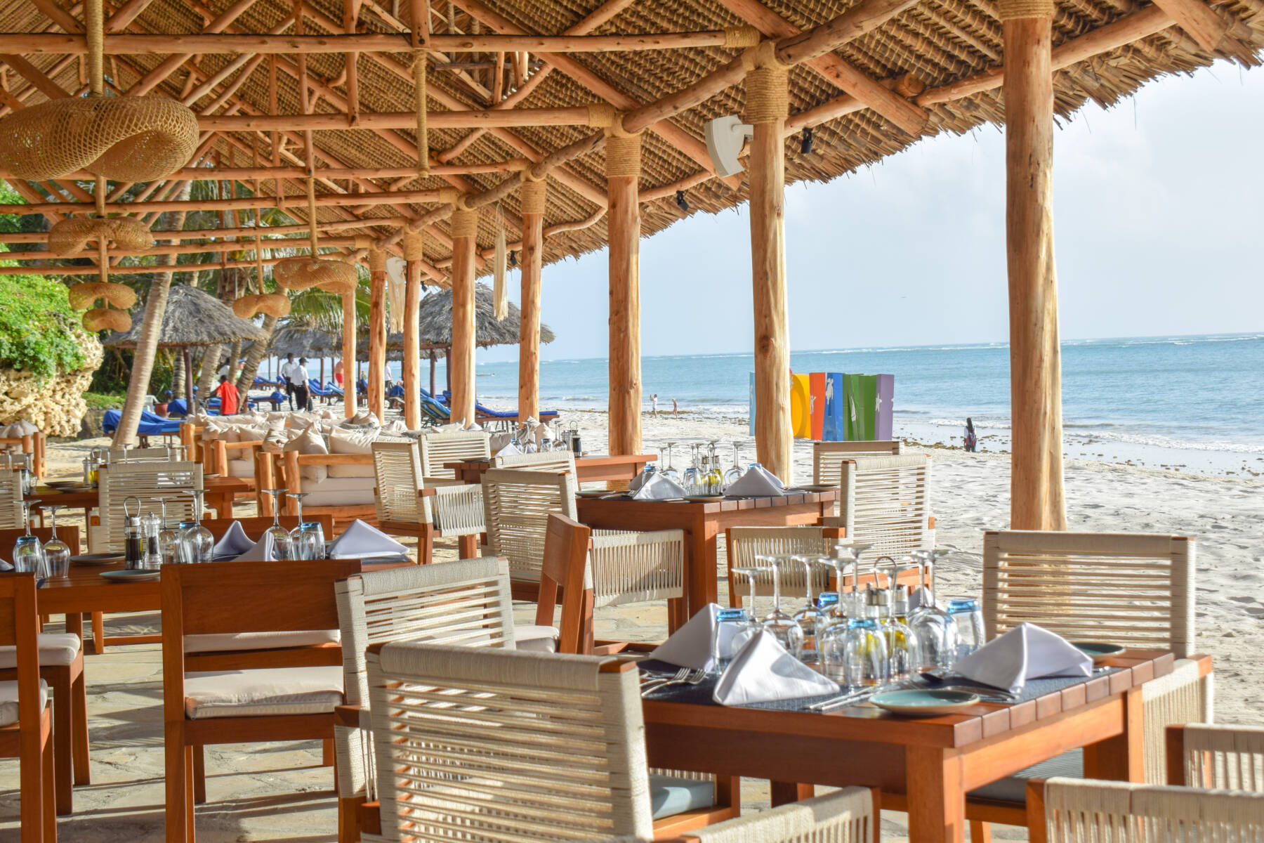 Restaurants & Bars - Coral Beach Restaurant Diani Beach Hotel ...